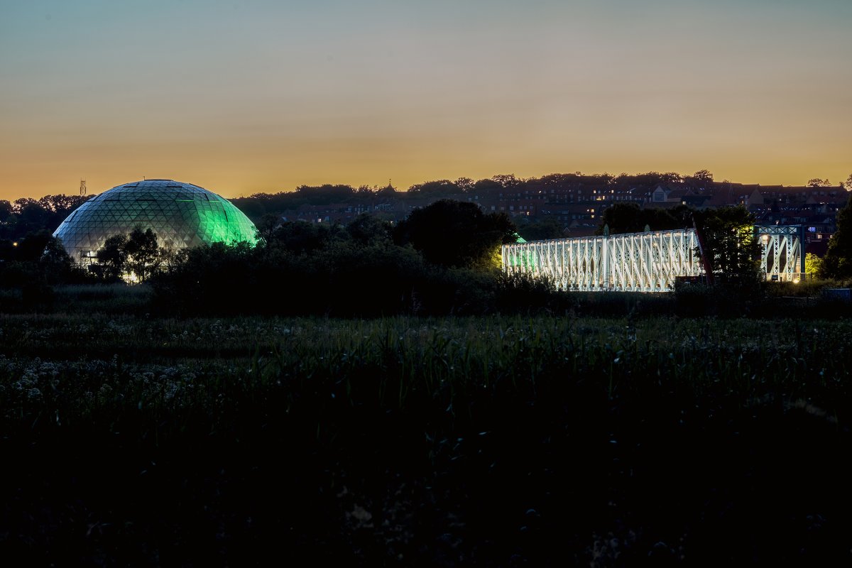 Randers Regnskov og Den Blå Bro over Gudenåen i Randers - Randers ...